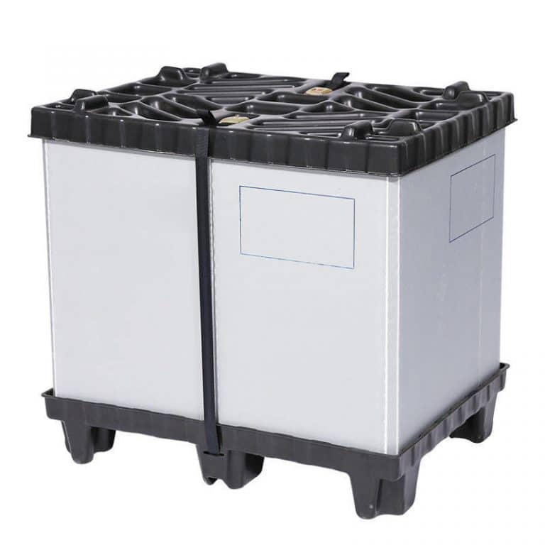 Collapsible plastic gaylord sleeve boxes with Divide